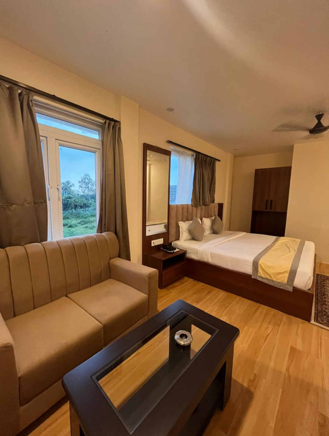 Deluxe Rooms | Purulia - Saffron Valley Hotel and Resort